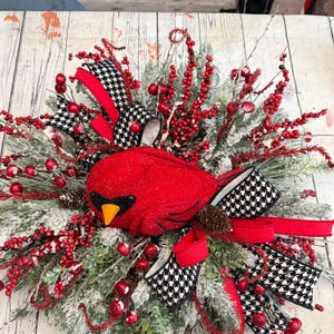 Cardinal Centerpiece for Table, Traditional Christmas Arrangement ...