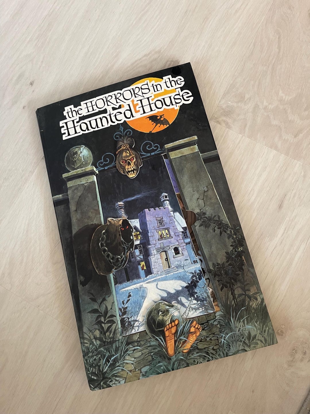 The Horrors in the Haunted House Pop-up Book Spooky 2003 Key Porter ...