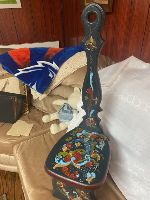 Norwegian Pouting Stool, Blue & Red Telmark Rosemaling, Handpainted ...