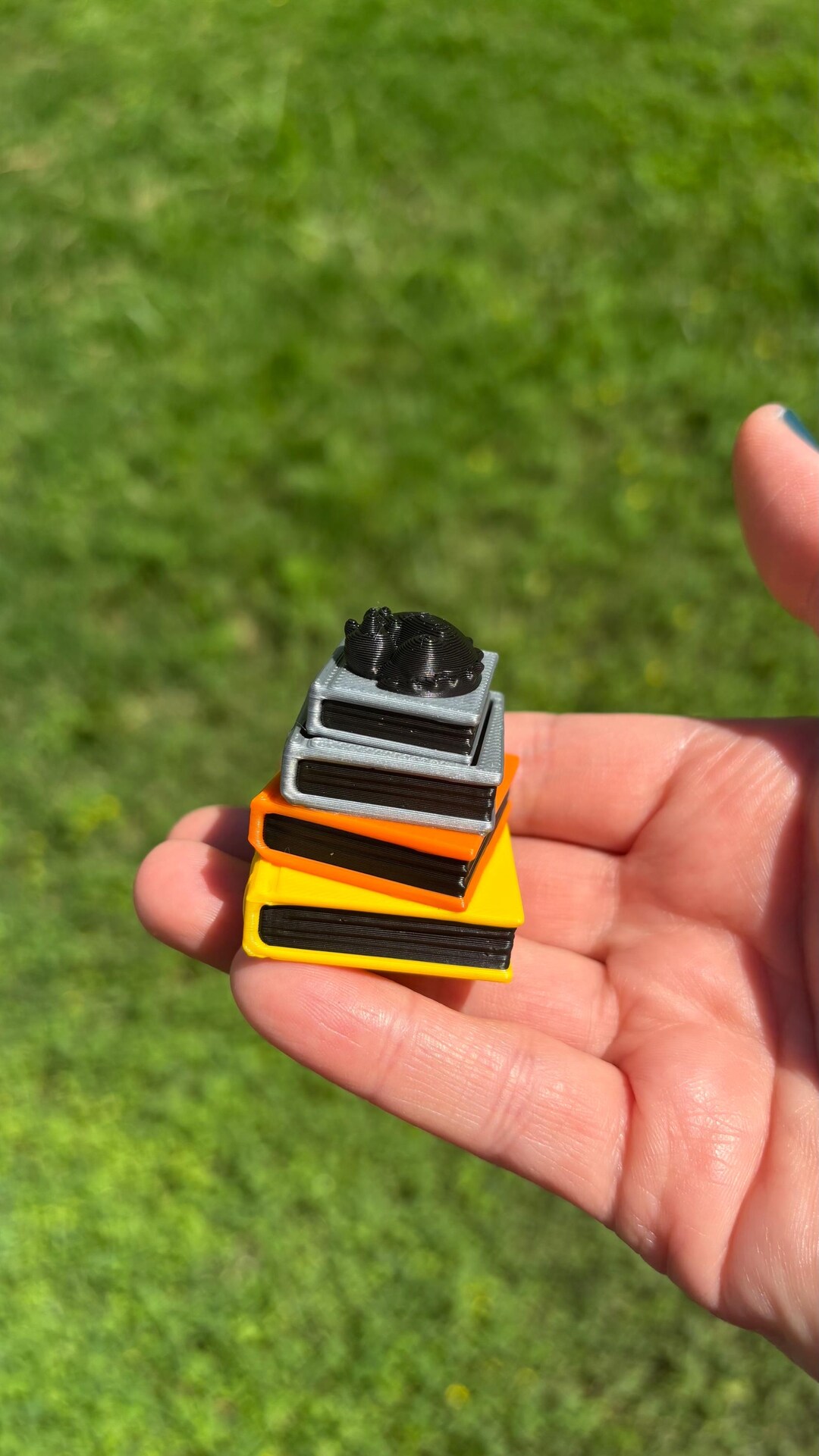 Dragon Sleeping on Book Stack Fidget Keychain, 3D Printed, Fantasy - Etsy