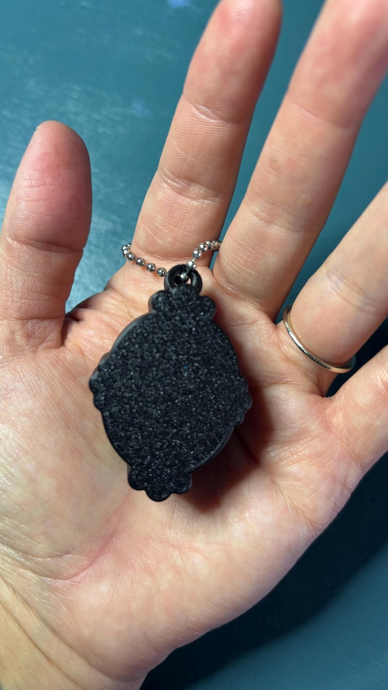 Vampire Bite Fidget Clicker Keychain, Gothic Victorian Frame - Etsy