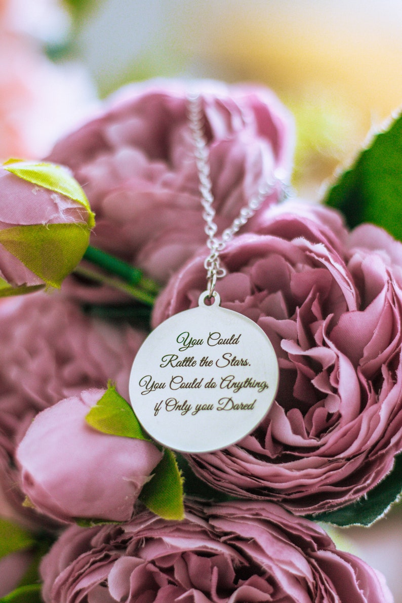 Amulet of Orynth - Throne of Glass - Engraved Quote - Crystal Heart ...