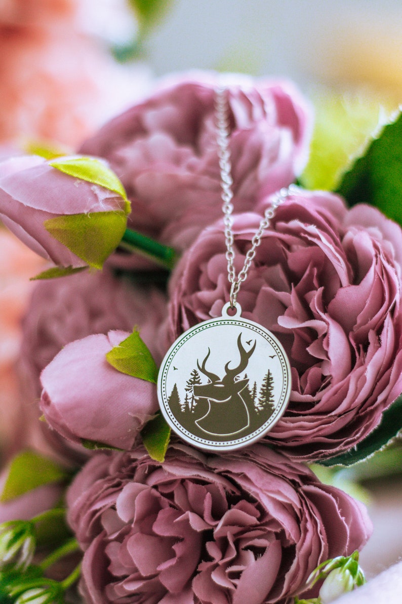 Amulet of Orynth - Throne of Glass - Engraved Quote - Crystal Heart ...