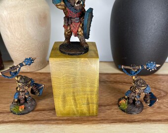 Straight Backdrop Display Plinth 6x6x6cm Black Base Figures Miniatures ...