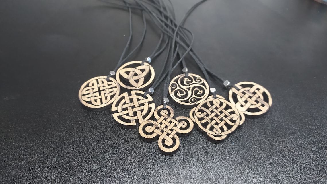 7 Celtic Knots Pendant. Laser Cut Files SVG PDF CDR Digital - Etsy