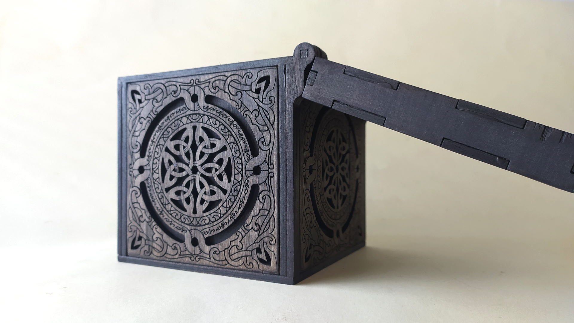 Celtic Laser Cut Box: SVG, PDF, CDR (digital Product) - Etsy