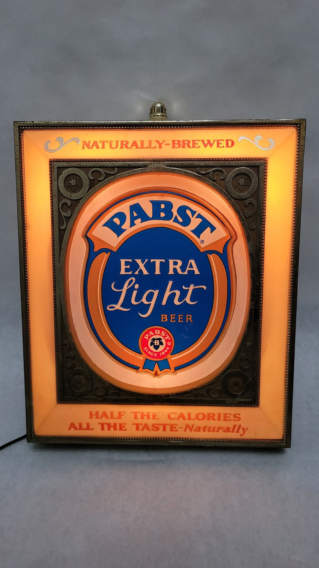 Vintage Pabst Blue Ribbon Extra Light Beer Light up Wall Hanging Sign ...