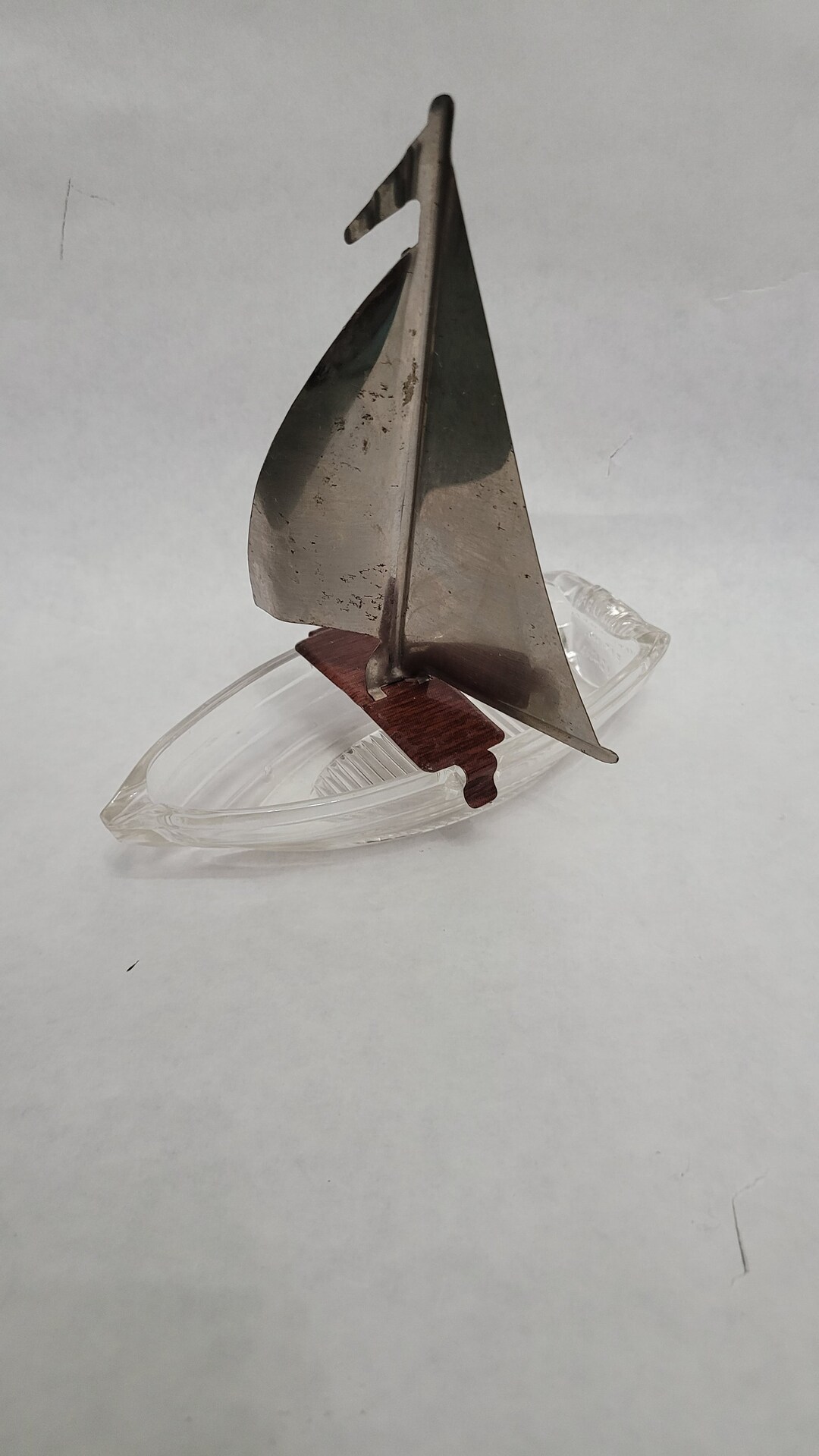 Vintage Glass Sail Boat Ashtray With Metal Sail USA Beach Home Decor ...