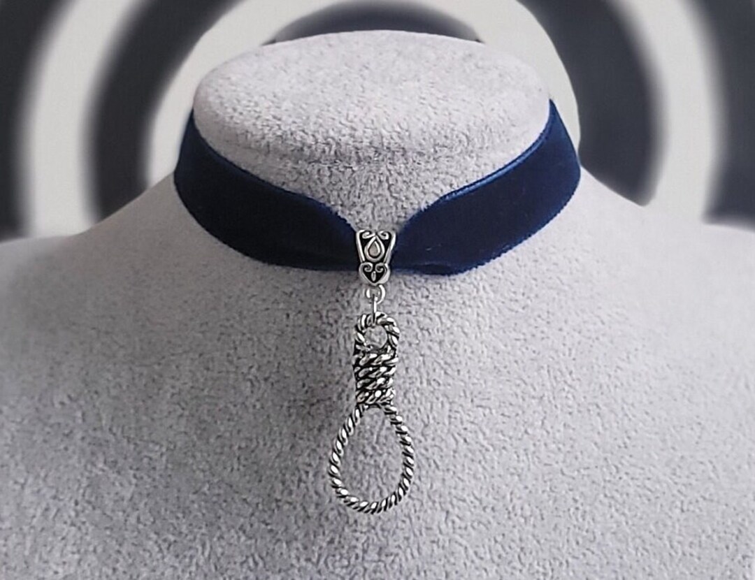 Noose Choker | Gothic Jewellery, Velvet Ribbon Necklace With Silver ...