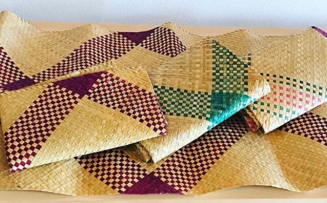 Banig Mat Karagomoy Leaves pandanus - Etsy Australia