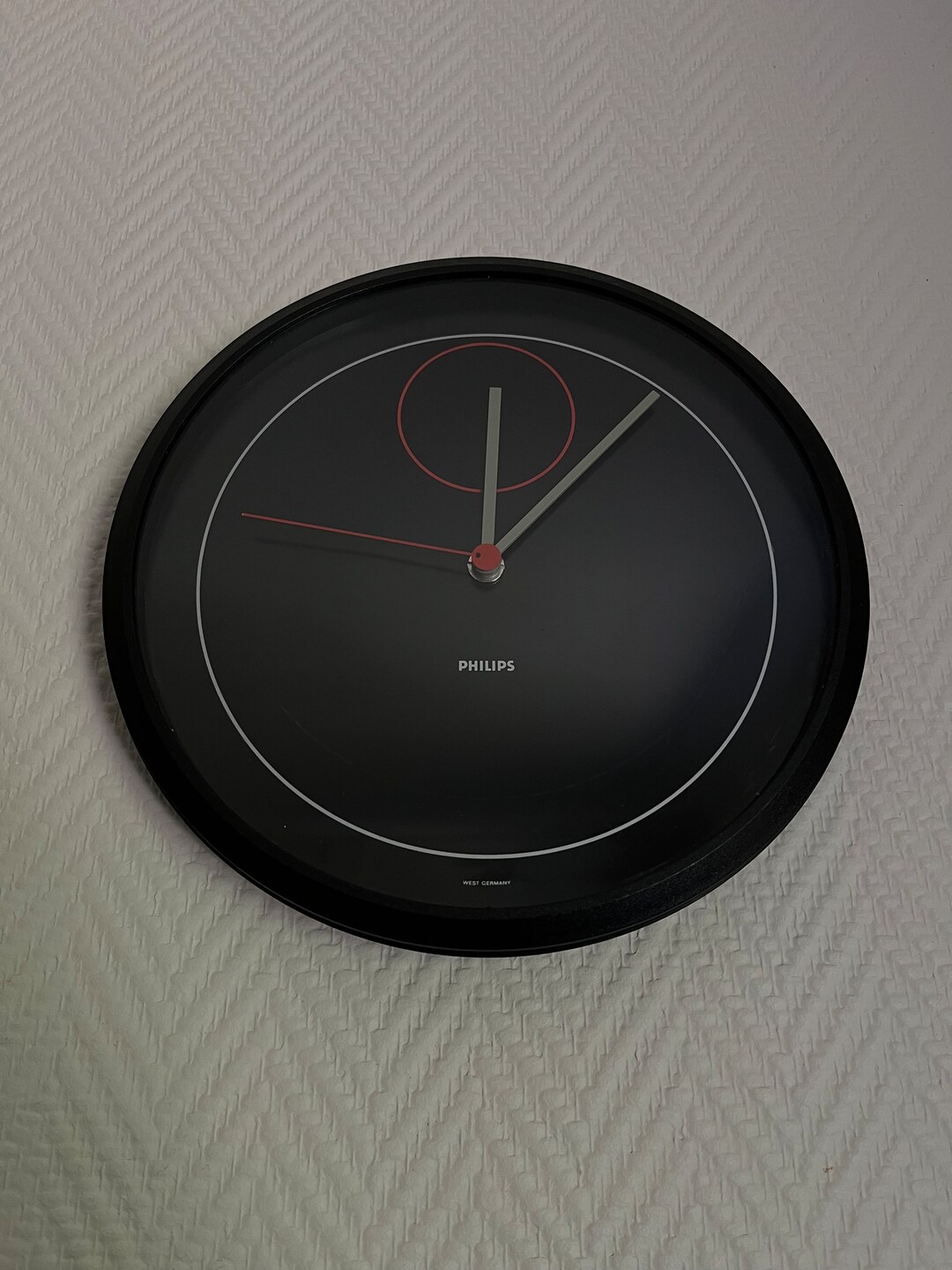 VINTAGE 1980s POSTMODERN MINIMAL Philips Wall Clock Hr5690 Made in West ...