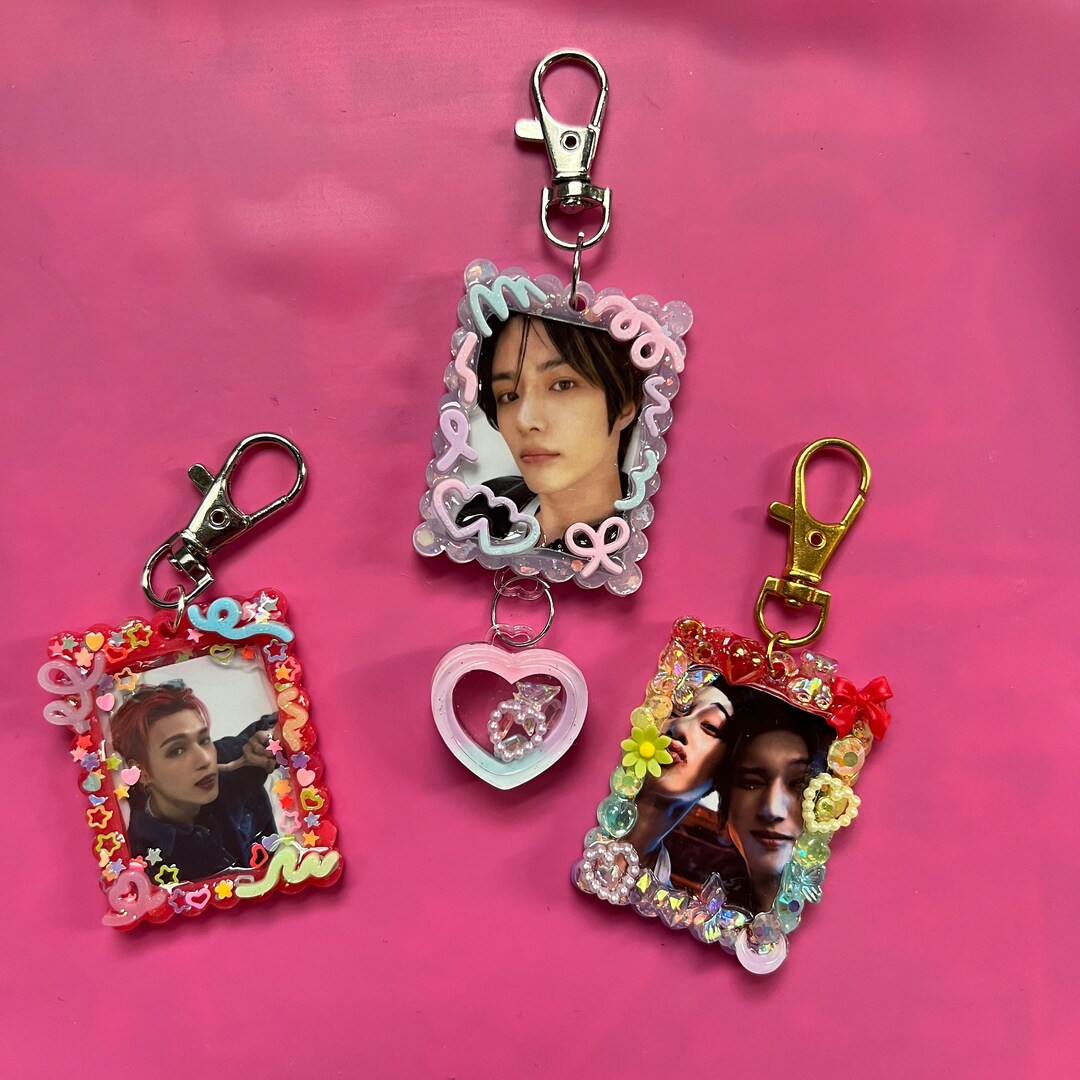 CUSTOM Kpop Bias Photo Frame Keychain - Etsy