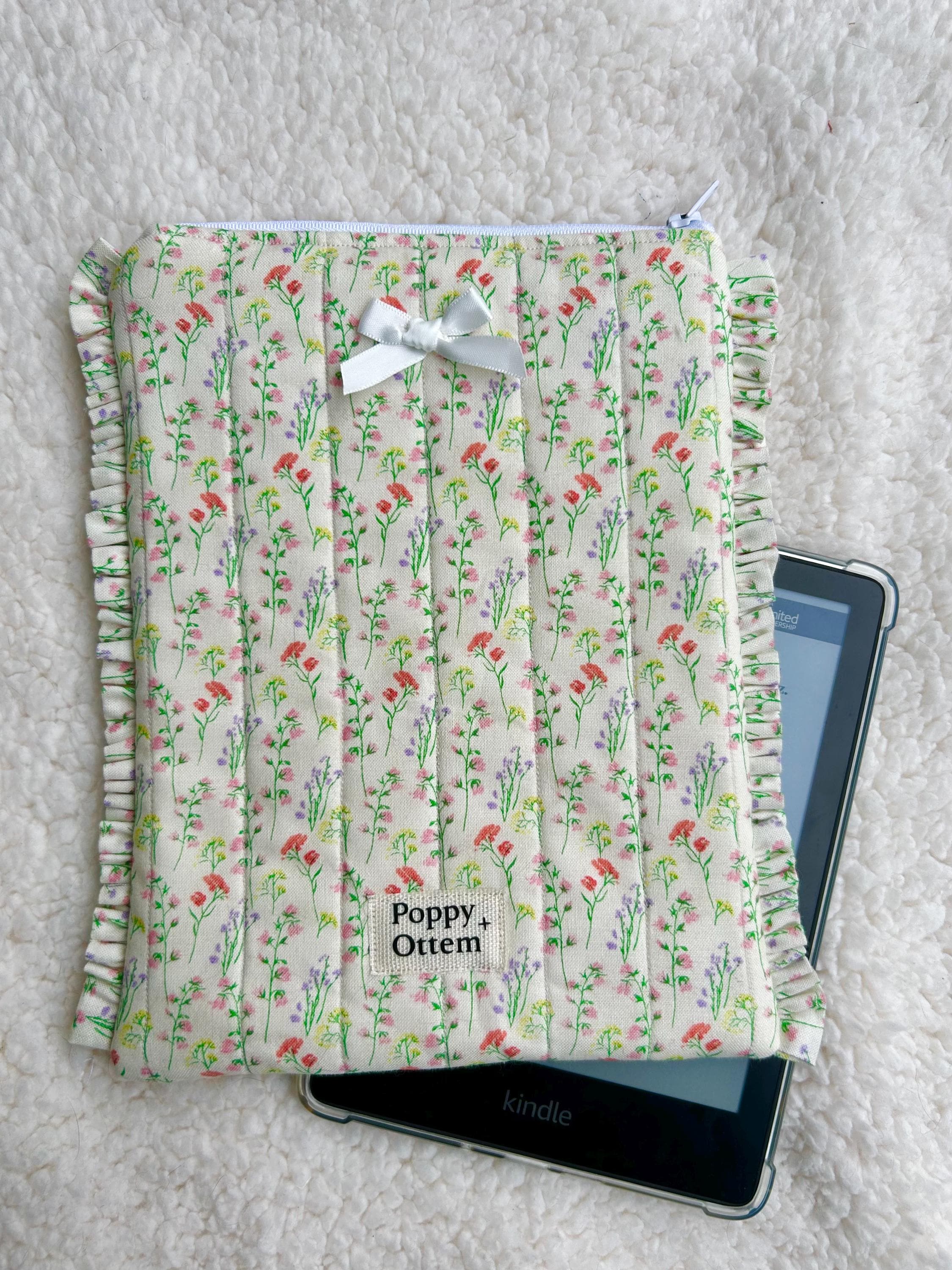 Ruffle Kindle Sleeve Sewing Pattern PDF | Padded E-reader Cover ...