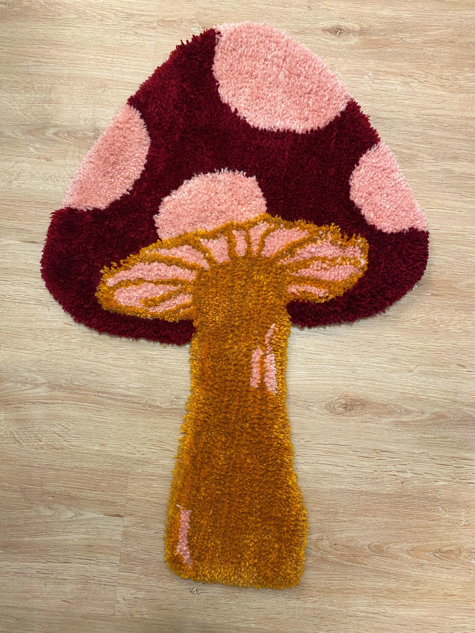PRE ORDER Mushroom Rug/ Tufted Rug/ Trippy Colorfull Mushroom - Etsy UK
