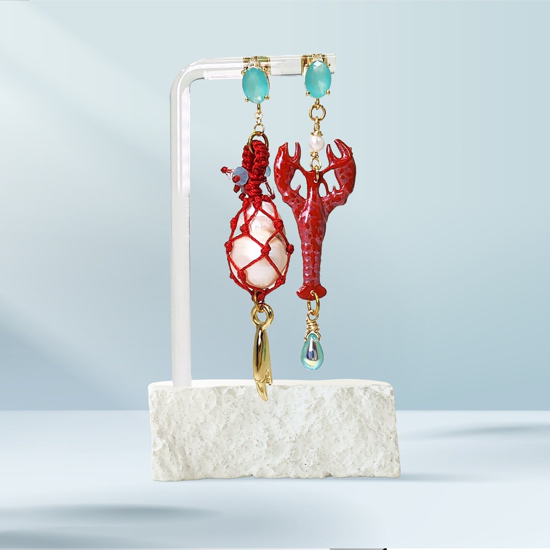 Red Lobster Mismatched With Macrame Covering a Genuine Baroque Pearl ...