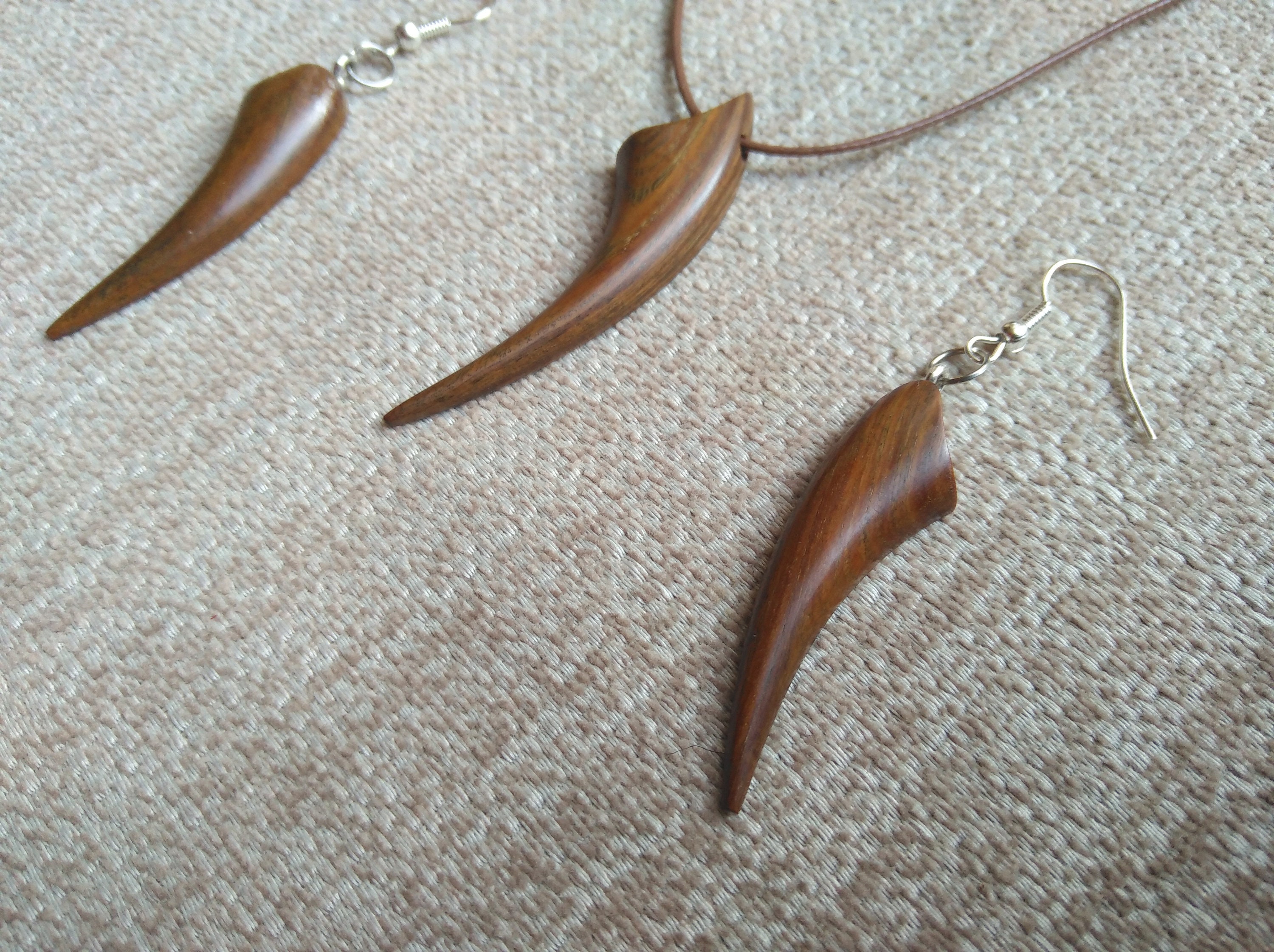 Wooden Pendant, Fang, Tooth, Claw, Wooden Claw Pendant,wood Jewelry ...