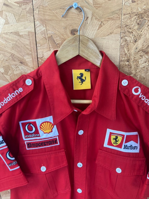 Vintage 2002 Ferrari Formula 1 team pit crew shirt Ma… - Gem
