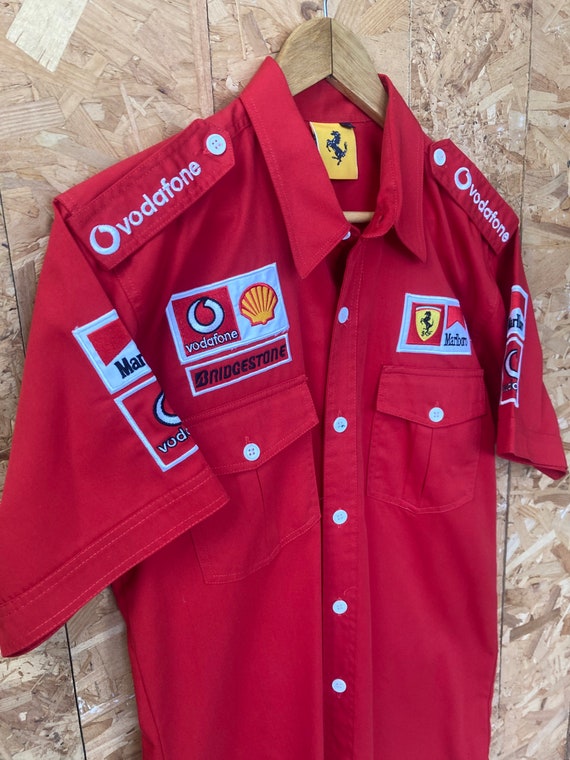 Vintage 2002 Ferrari Formula 1 team pit crew shirt Ma… - Gem