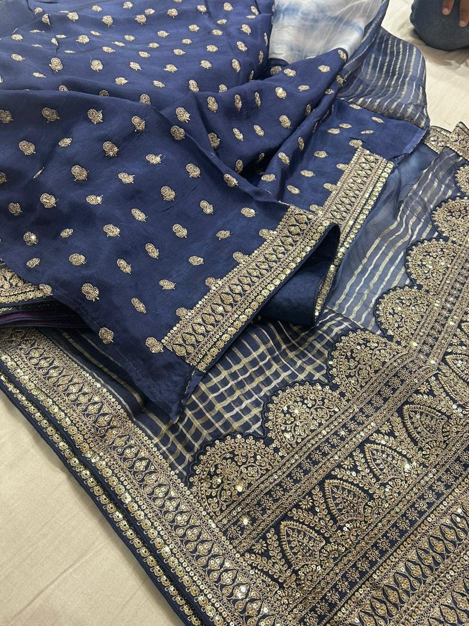 Pure Organza Saree With Sabya Sachi Border. - Etsy