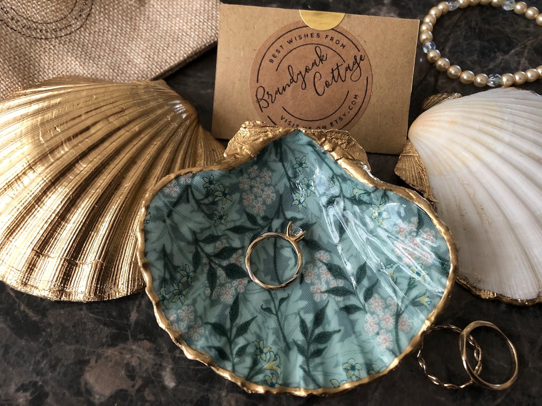 William Morris Jasmine Scallop Shell Trinket Dish | Morris Gift | Blue ...