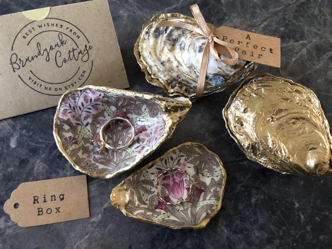 Whole Oyster Shell Ring Box in William Morris Flower Garden Old Rose ...