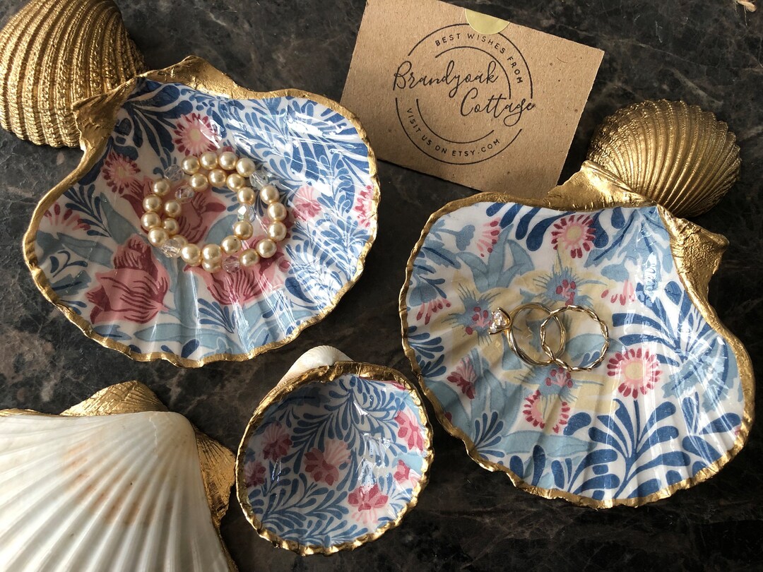 William Morris Bower Scallop Shell Trinket Dish Blue Pink Yellow ...
