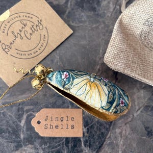 Jingle Shells William Morris Christmas Decoration Dark Pimpernel Gold ...