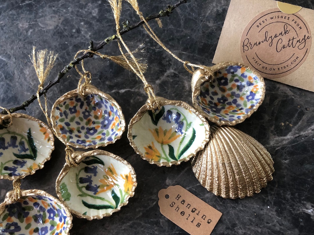 Emma Bridgewater Decorations | Hanging Gold Cockle Shell Celandine ...
