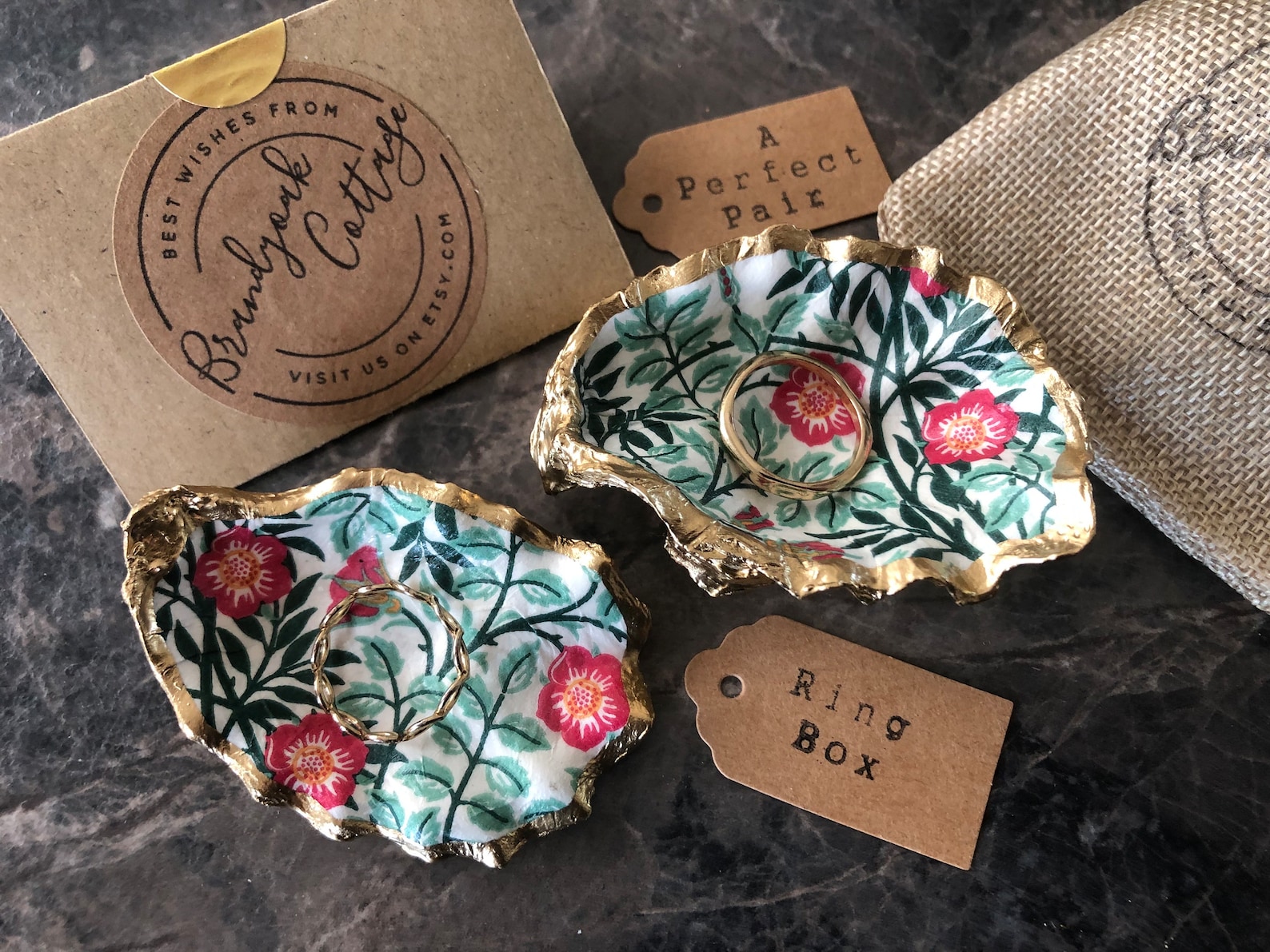 William Morris Sweet Briar Whole Oyster Shell Ring Box | Green Pink ...