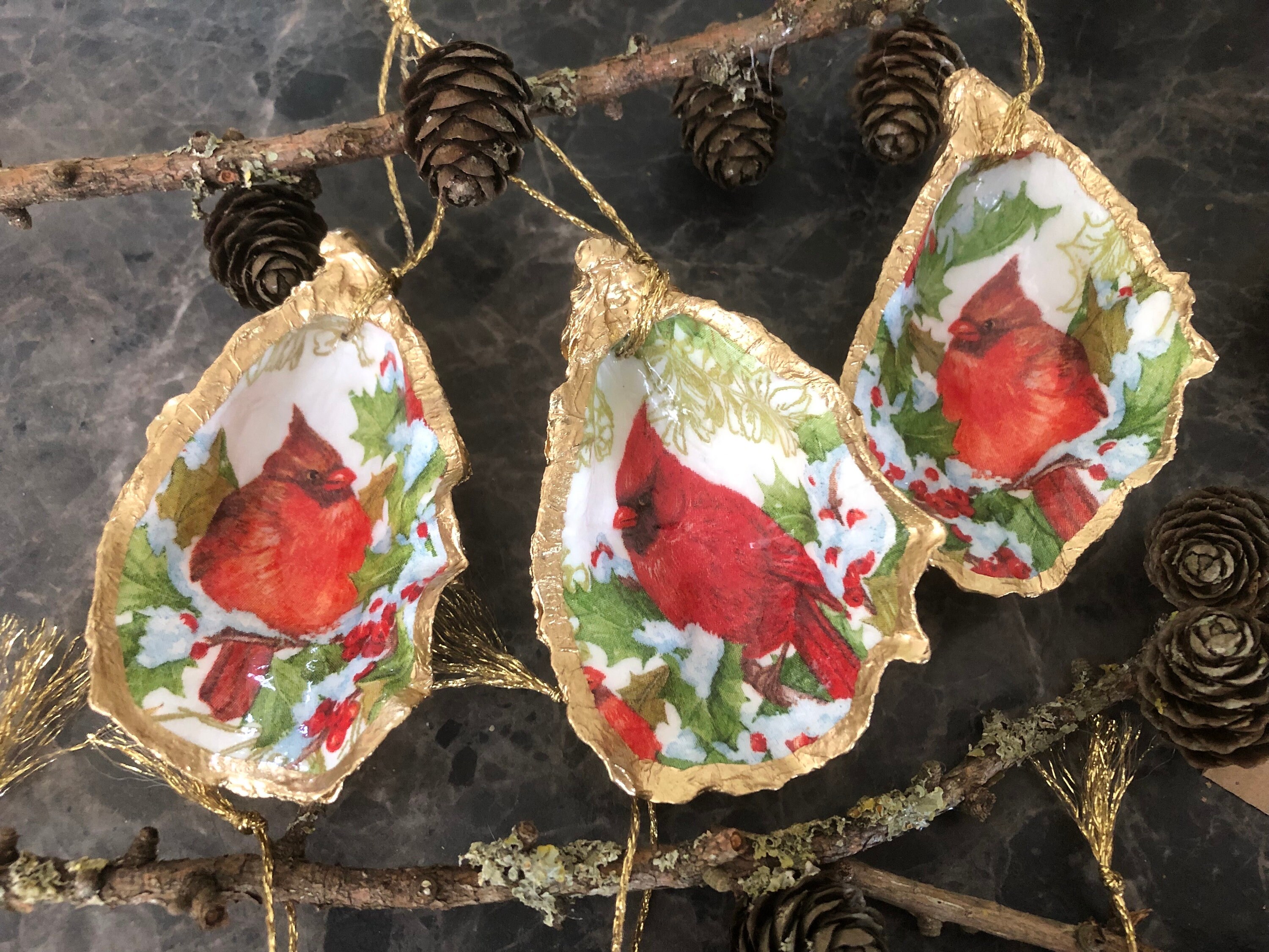 Hanging Red Cardinal Cupped Oyster Shell Decorations | Red Cardinal ...
