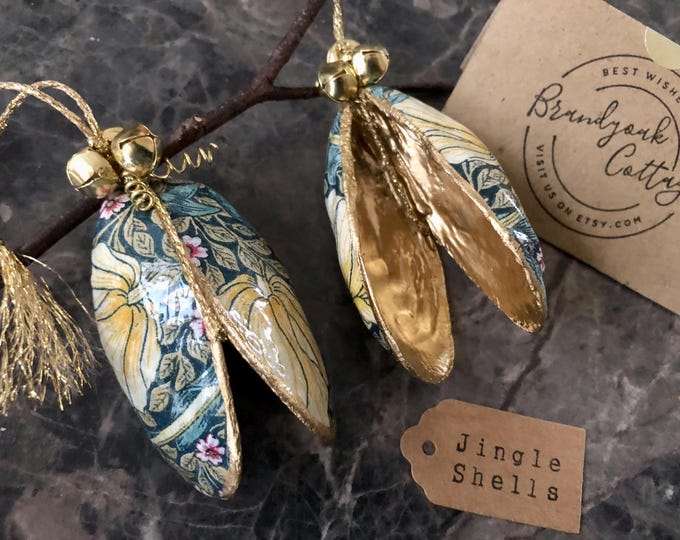 Jingle Shells William Morris Christmas Decoration Dark Pimpernel Gold ...