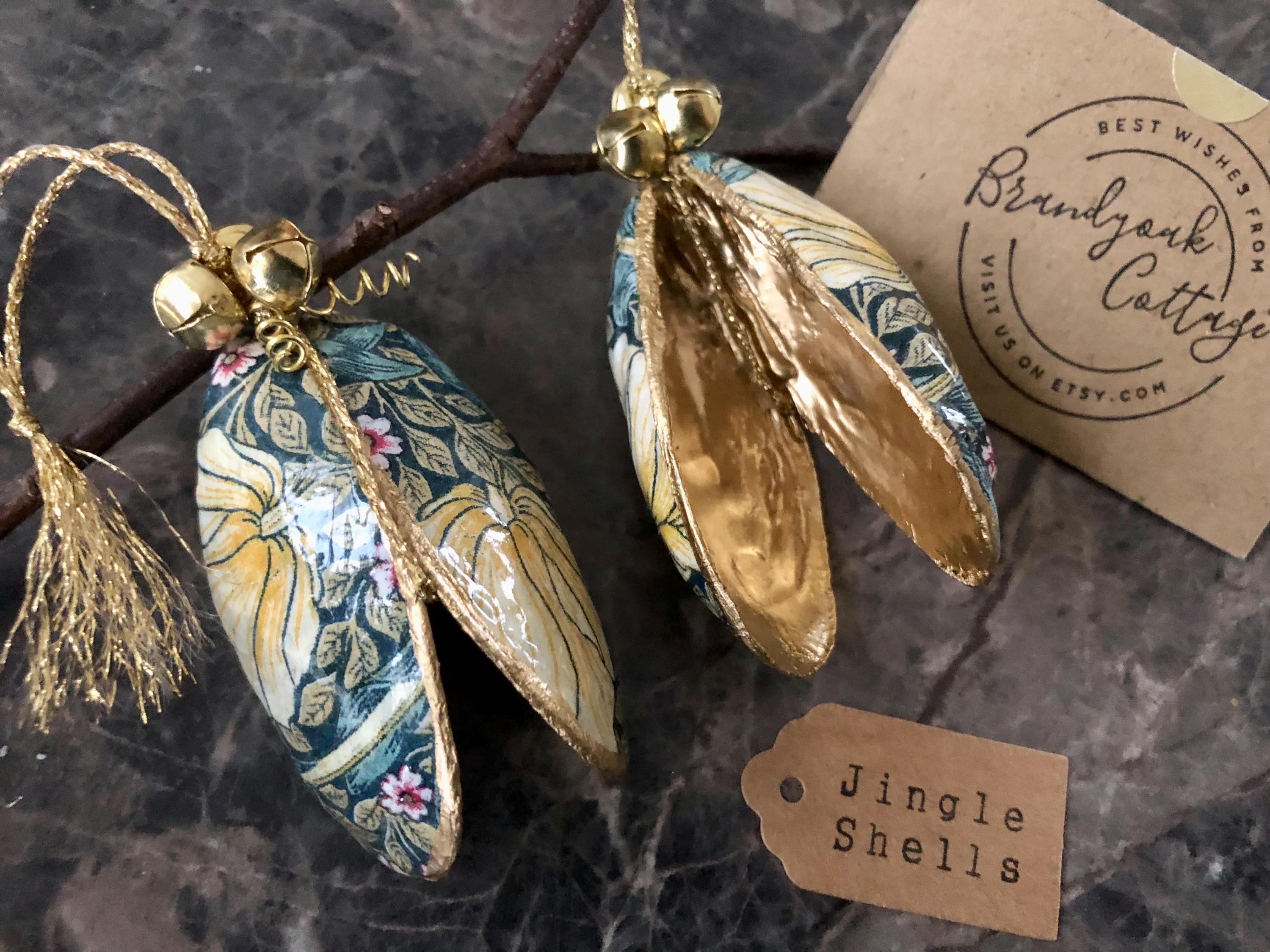 Jingle Shells William Morris Christmas Decoration Dark Pimpernel Gold ...