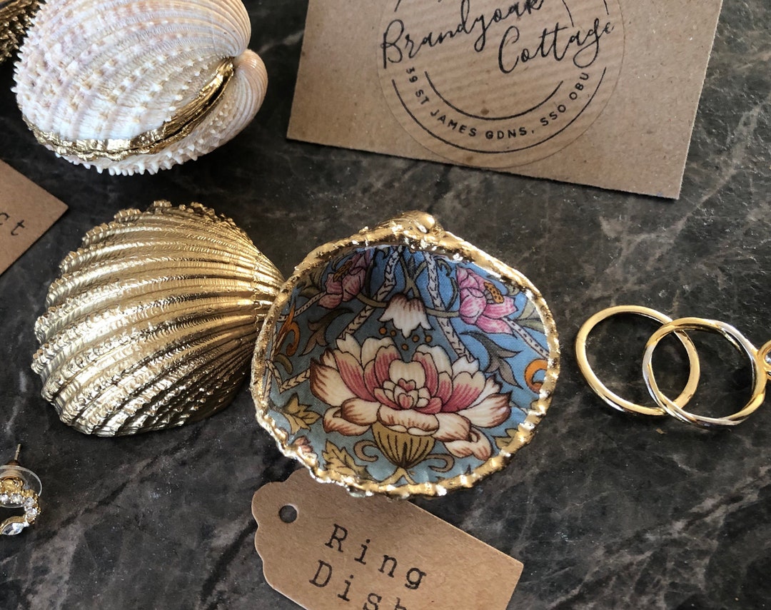 William Morris Lodden Cockle Shell Ring Box or Shell Ring Dish Vintage ...