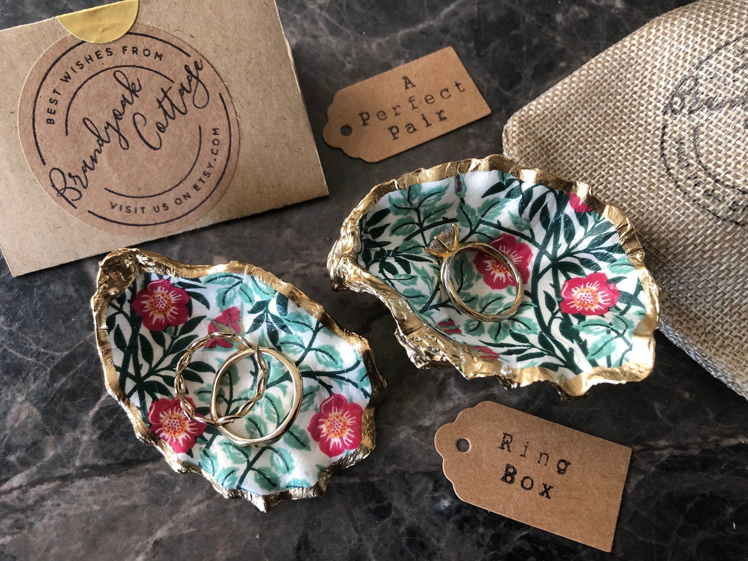 William Morris Sweet Briar Whole Oyster Shell Ring Box | Green Pink ...