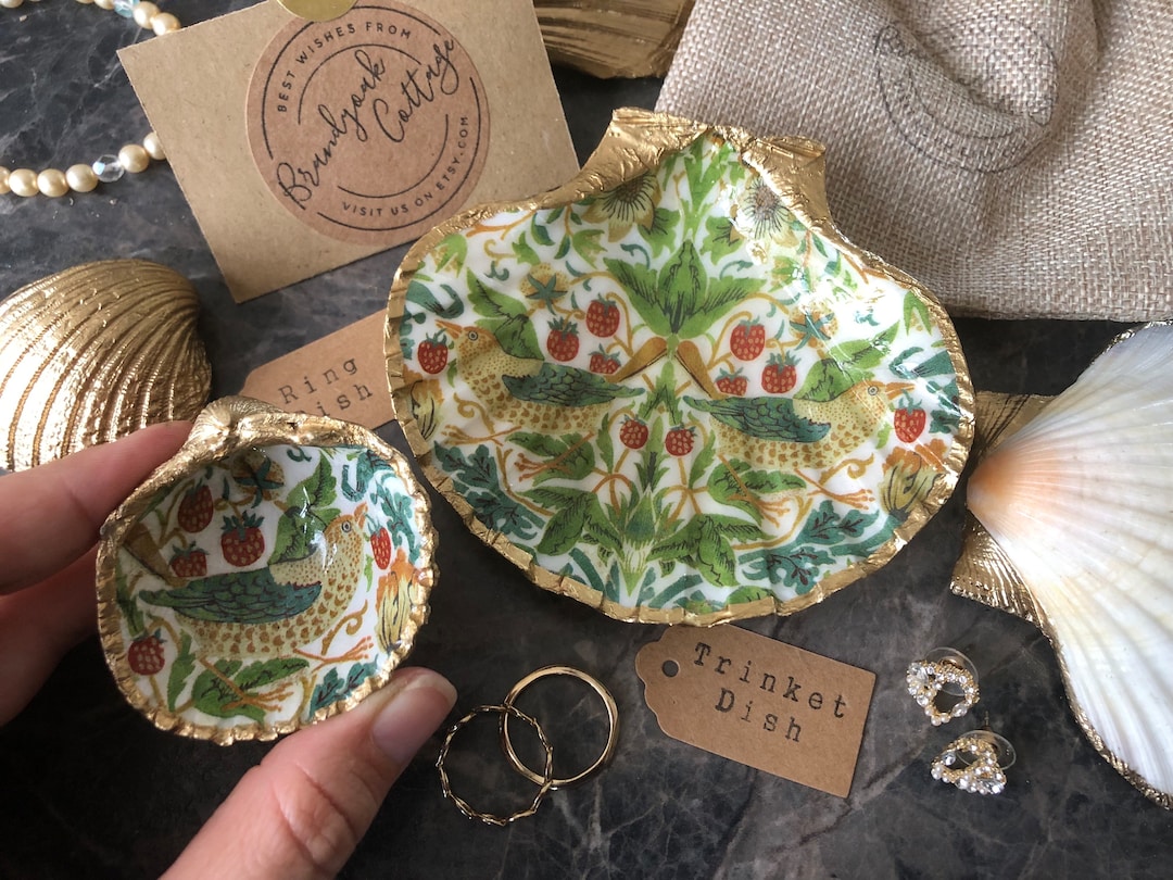 William Morris Shell Dishes: Strawberry Thief Gift Set of 2 | Shell ...