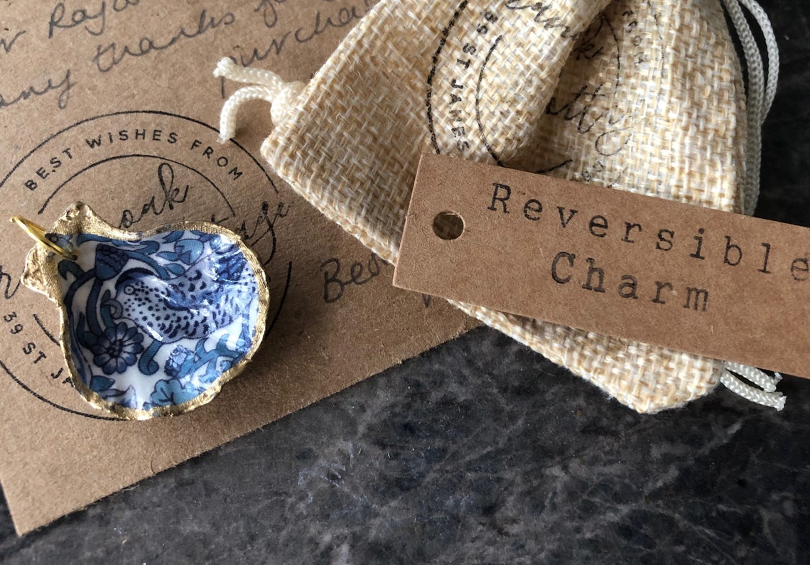 William Morris Strawberry Thief Bird Shell Pendant Necklace in - Etsy