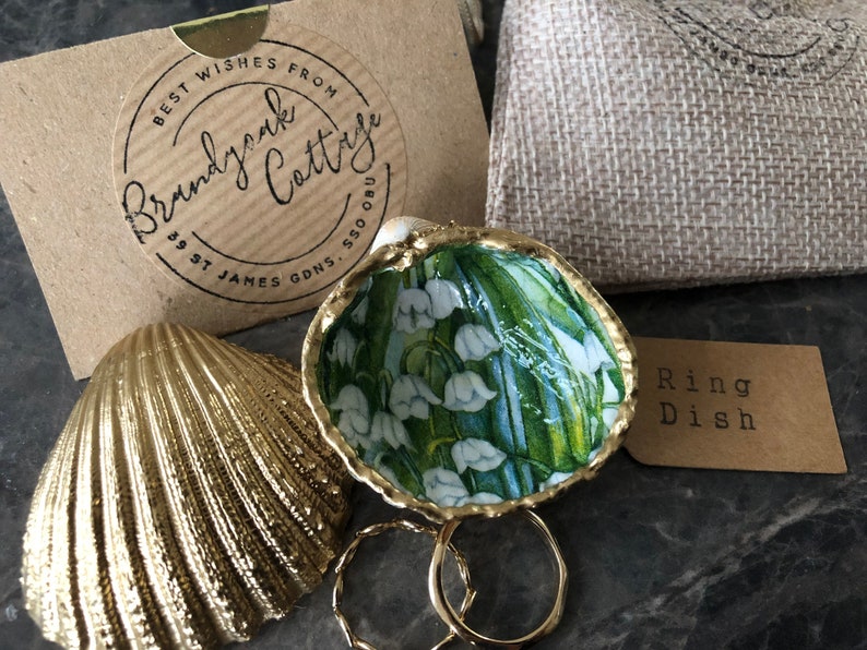 Lily of the Valley Spiny Cockle Shell Ring Dish | Ring Holder in Green ...