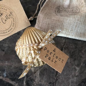 Cockle Shell Ring Box With Ribbon Hinge White Green Lily Valley ...