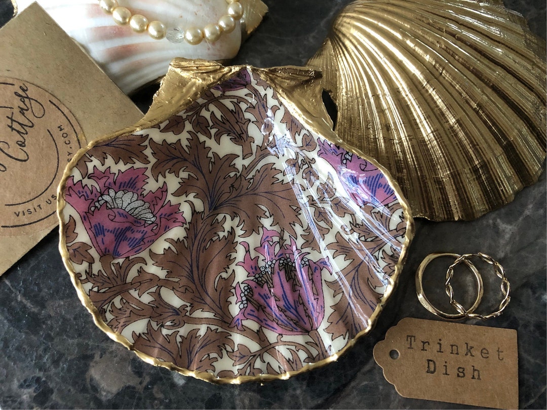 William Morris Shells in Thistle Anemone Gold Scallop Shell Trinket ...