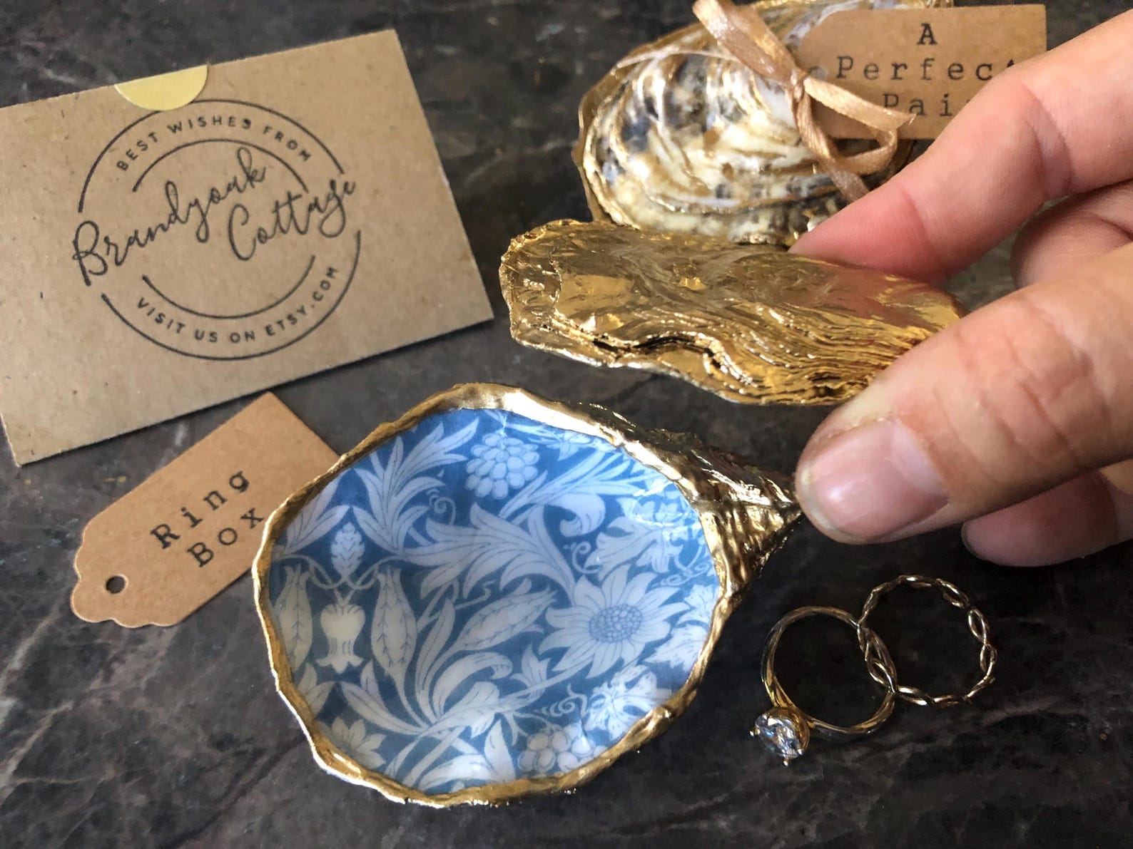 William Morris Ring Box Small Gold Whole Oyster Shell Blue White ...