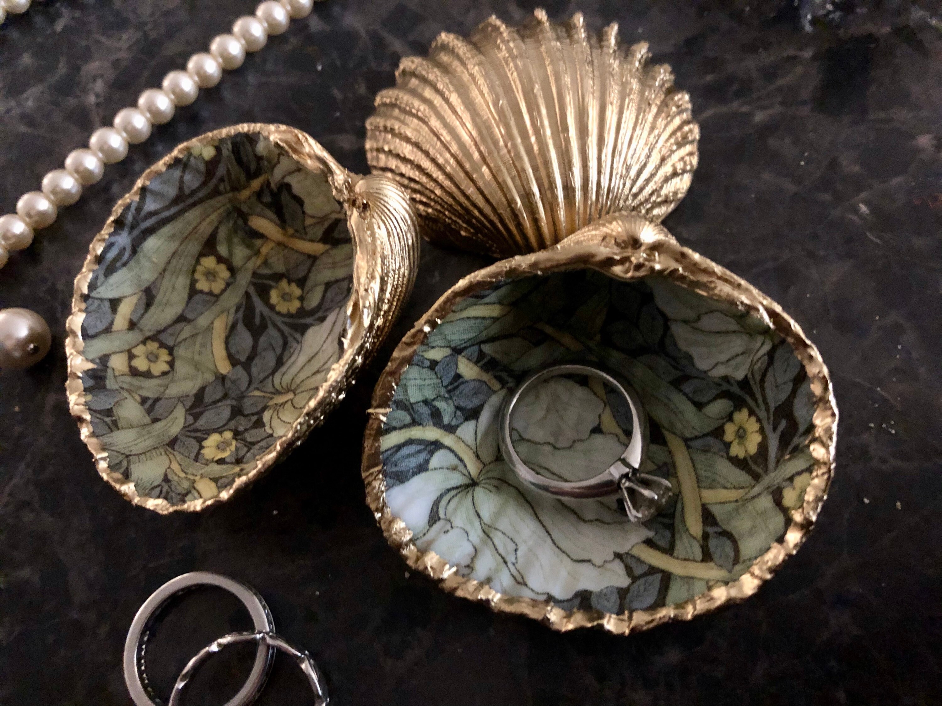 Single or Perfect Pair Gold Cockle Shell Ring Dish in William - Etsy UK