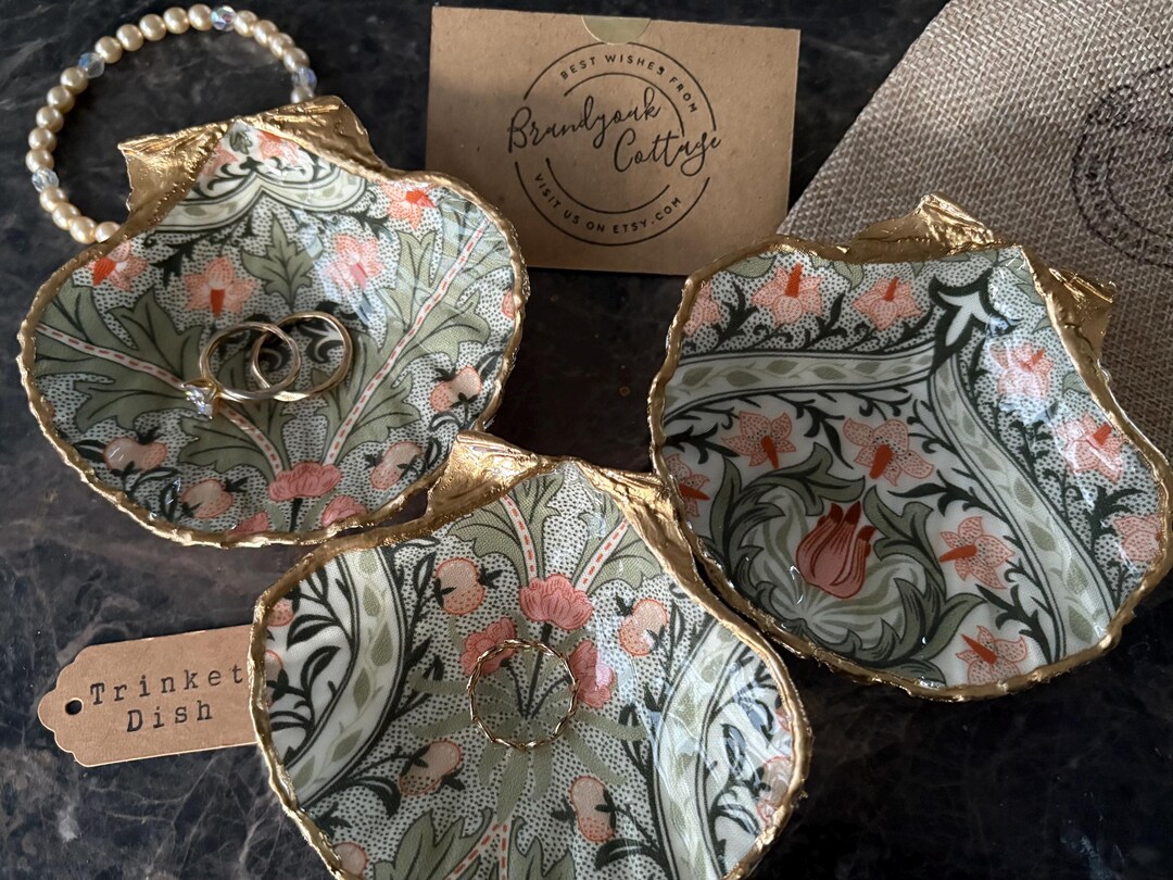 William Morris Shells in Eden Sage Green & Peach for Jewellery | Gold ...
