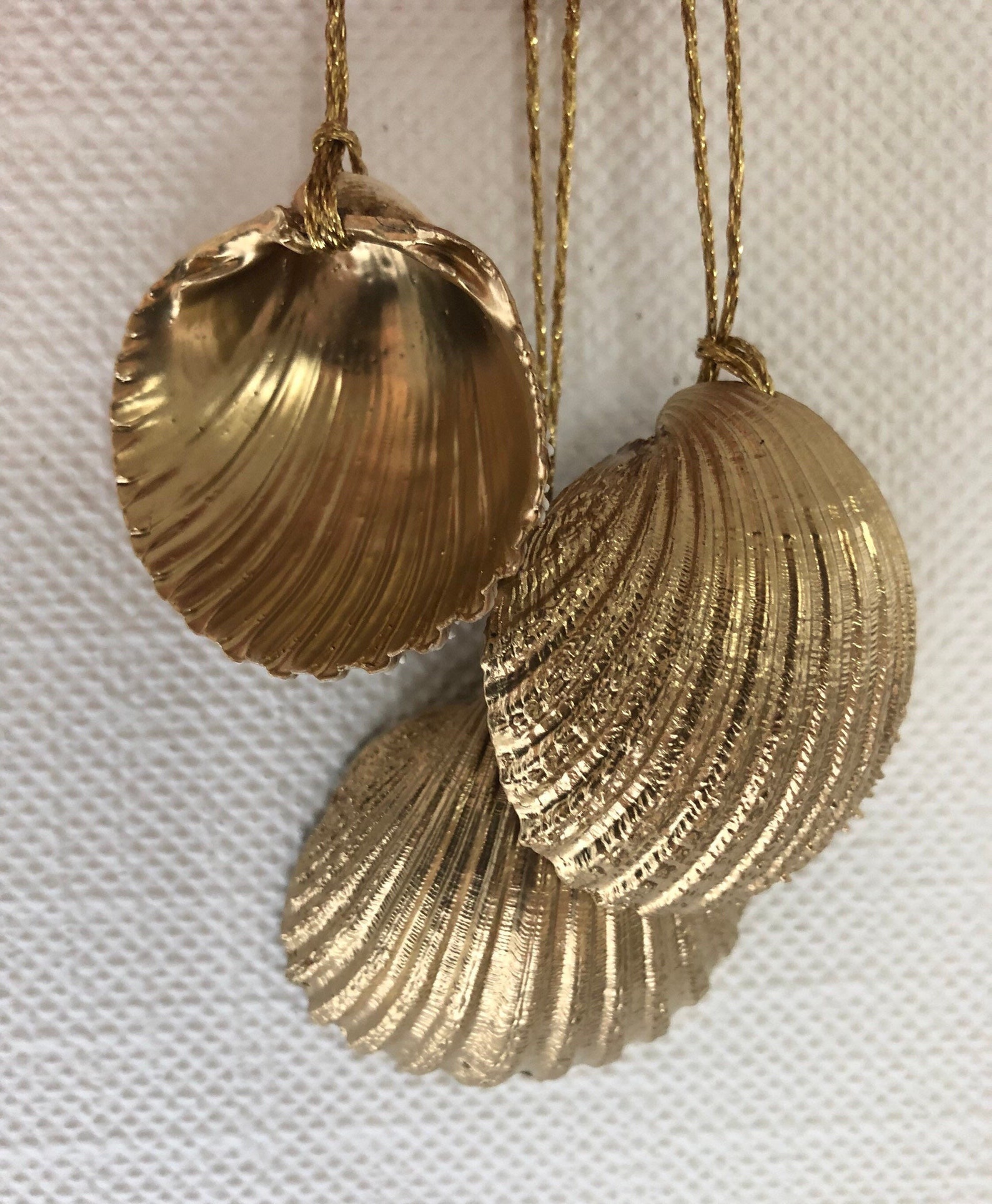 Bulk Gifts Gold Shell Wedding Favours Hanging Shell Decorations ...