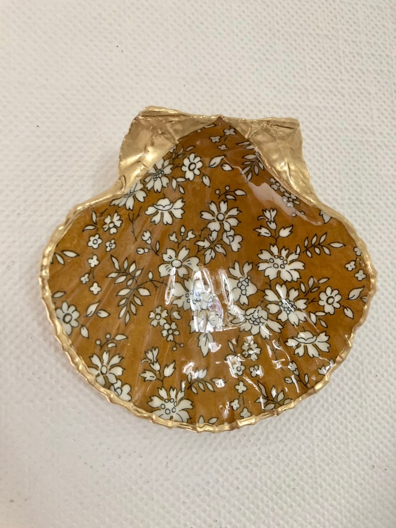 Liberty of London Decoration, Shell Wall Hanging, Shells in Capel ...