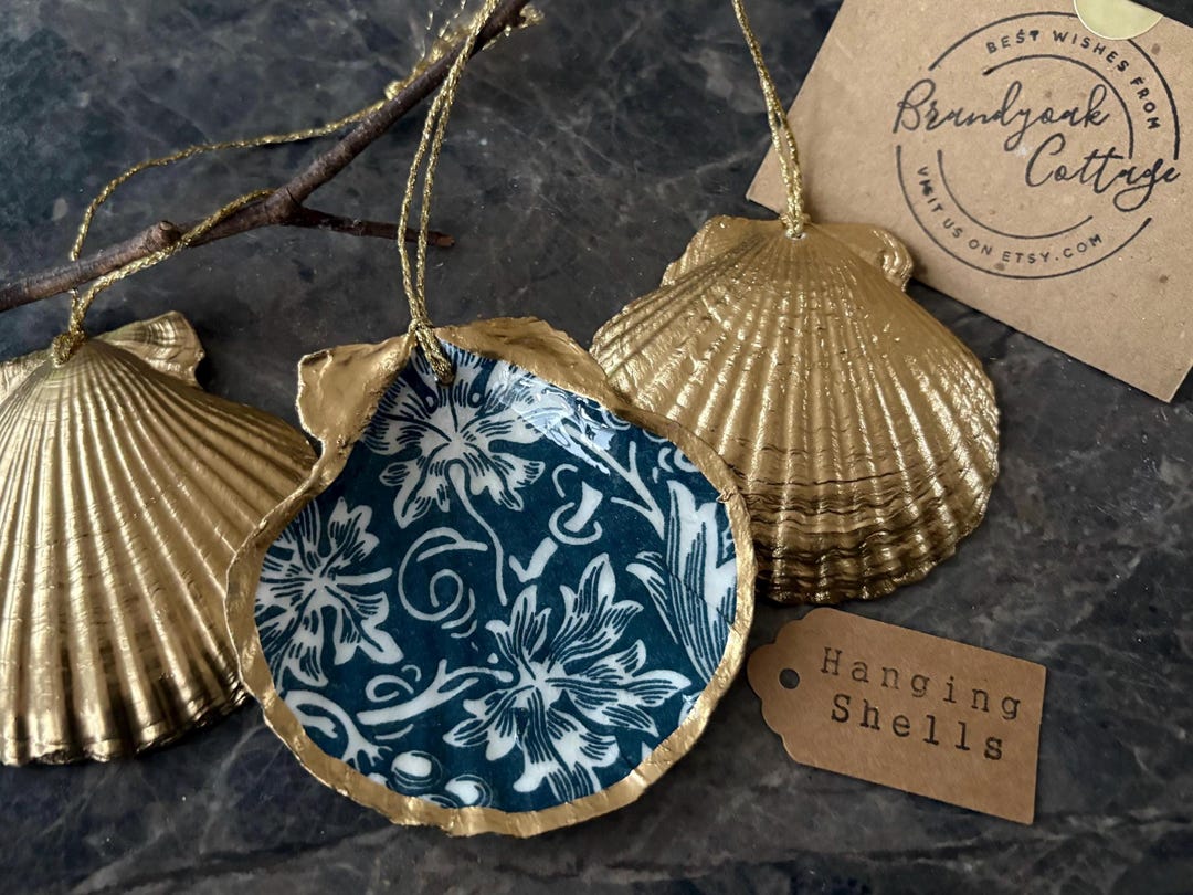 William Morris Christmas Shell Decorations in Sunflower Navy Blue ...