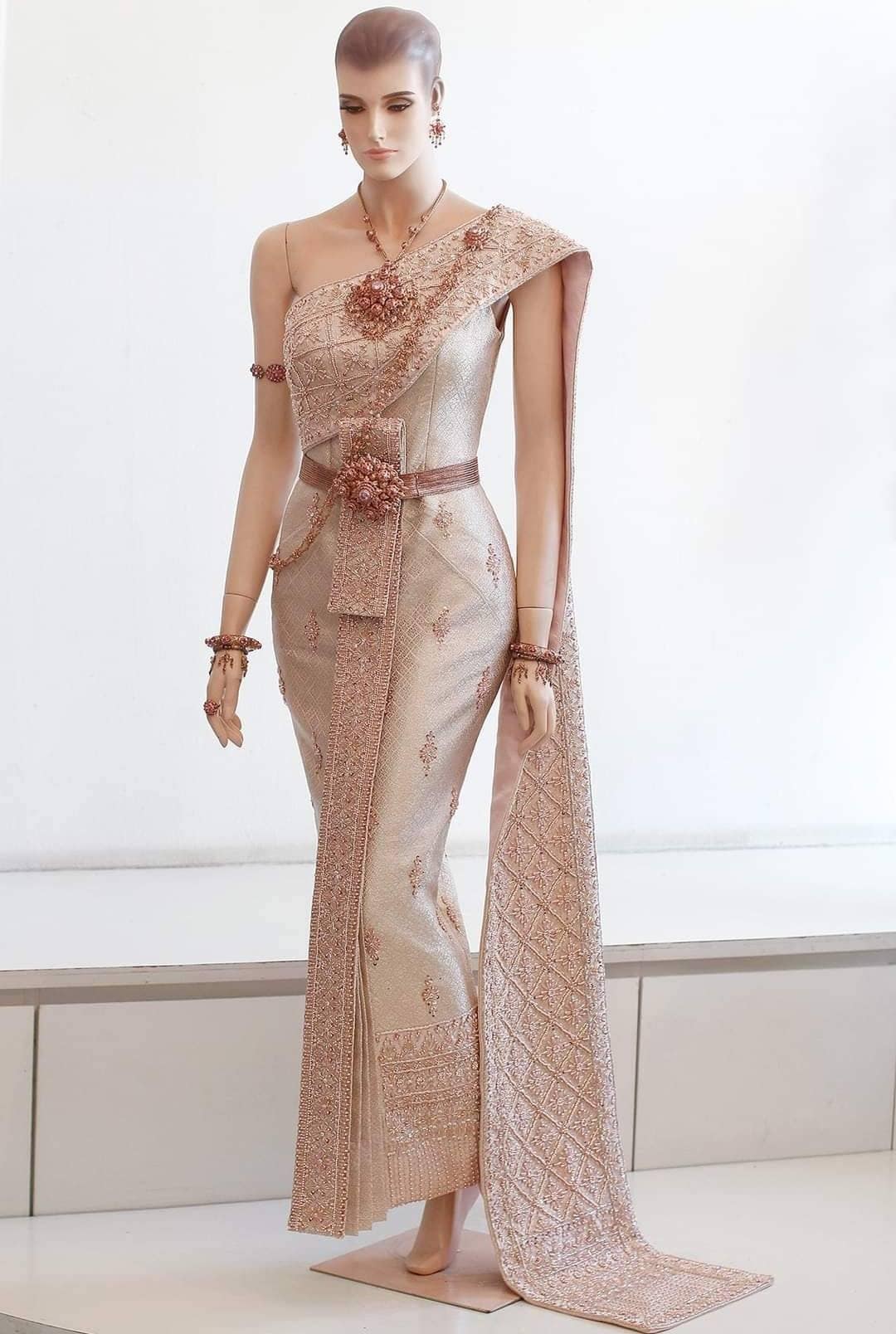 Modern Thai Wedding Dress