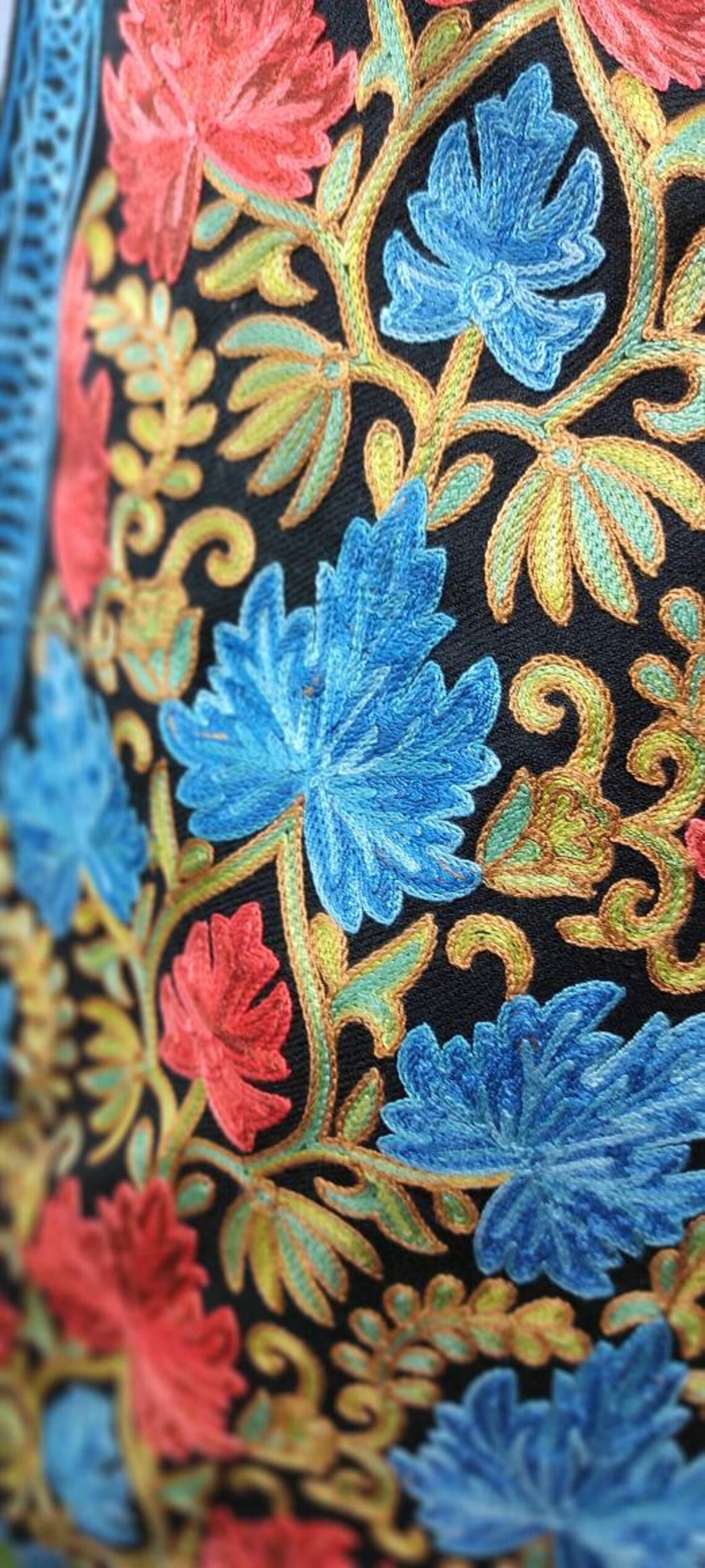 8028 Vibrant Black Pure Wool Kashmiri Floral - Etsy