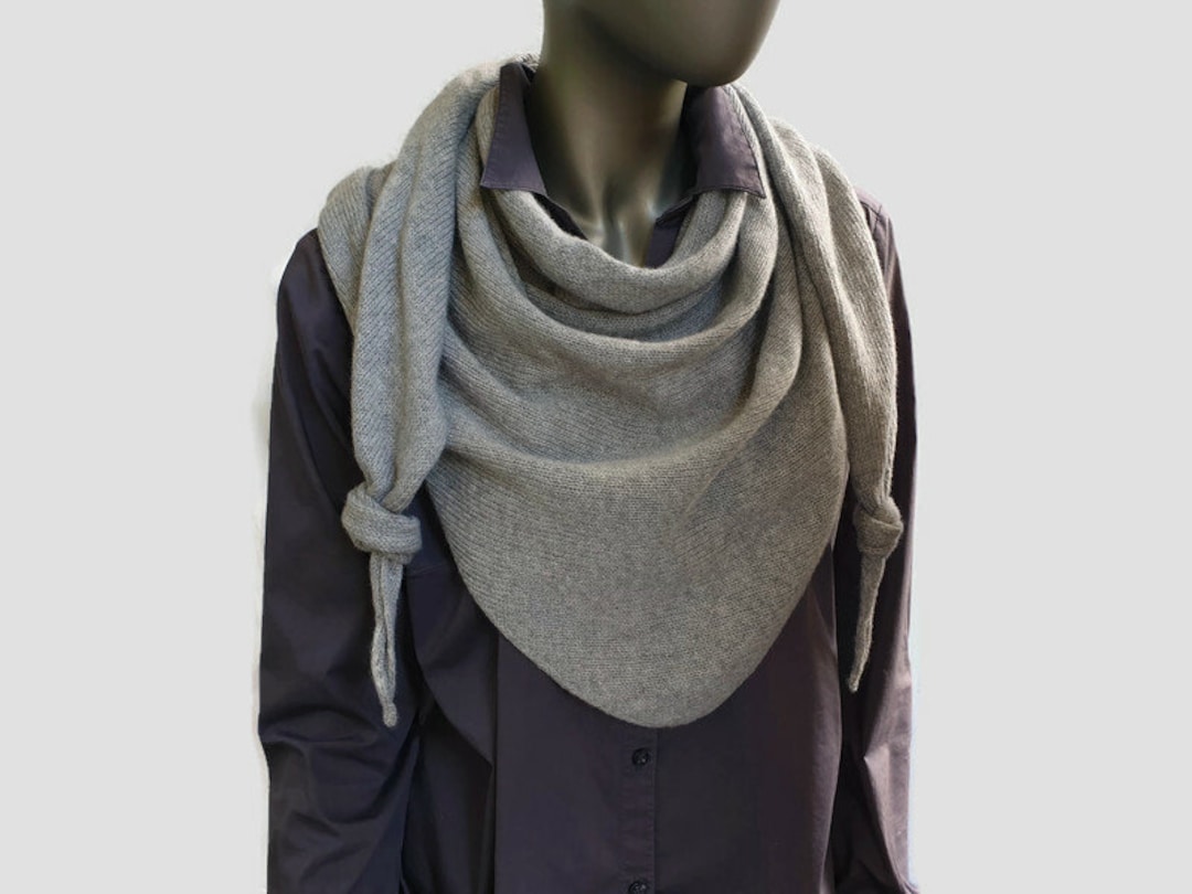 Triangle Scarf for Woman, Cashmere Merino Blend Shawl, Warm Knitted ...