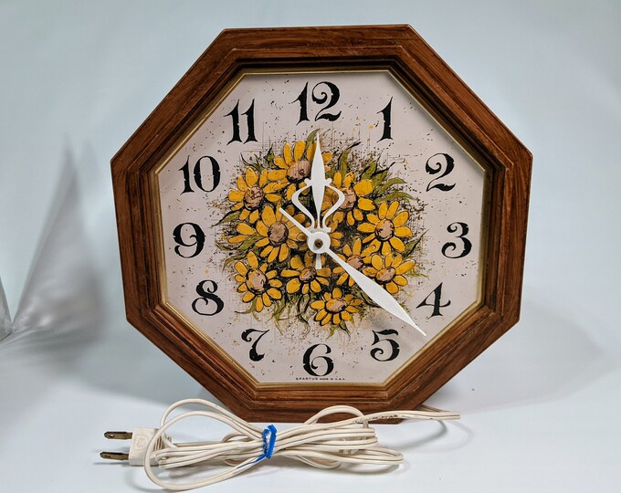 Vintage Spartus Octagon Kitchen Wall Clock Electric Daisies USA Model ...