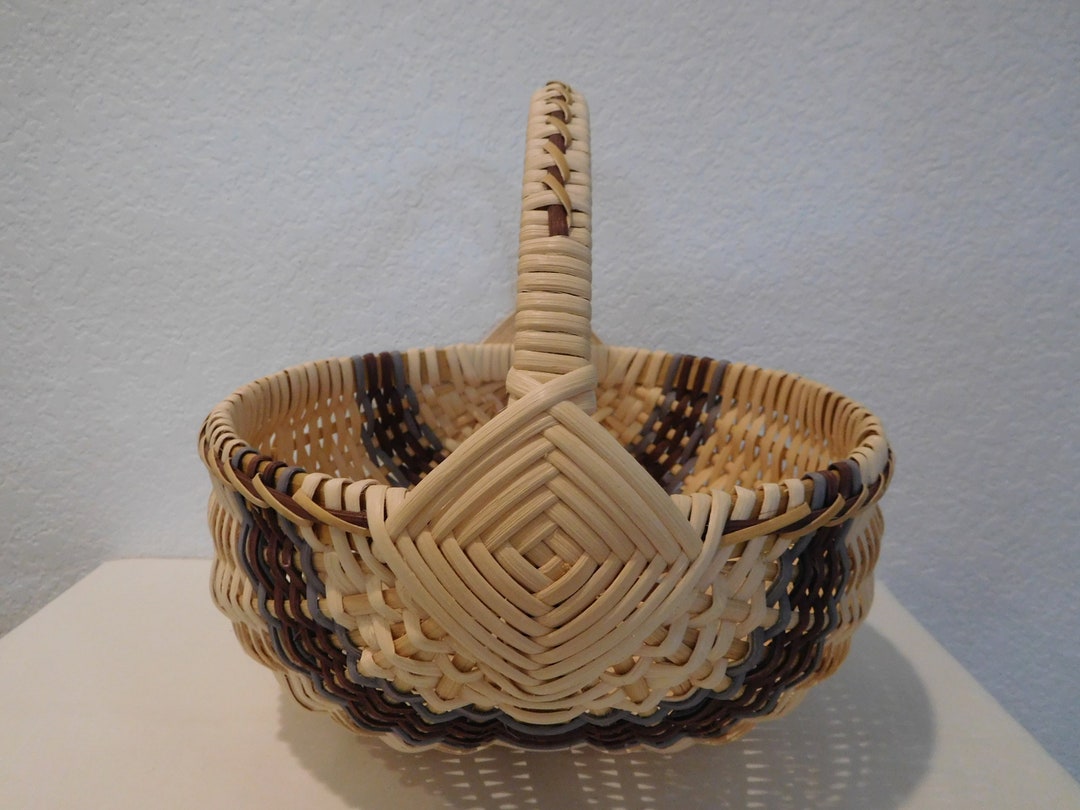 Handwoven Ribbed Egg Basket With God's Eye - Etsy